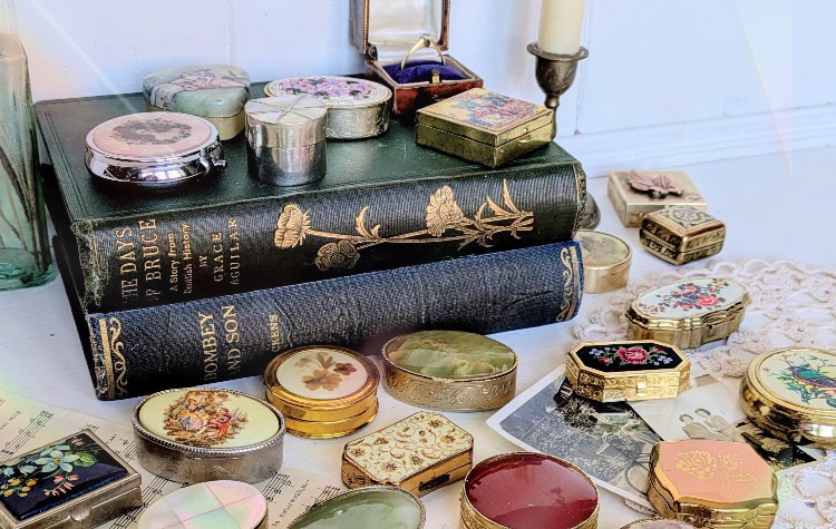 Experience Bad Cat’s Derby Pie: A Snuff Enthusiast’s Delight – Quack ...